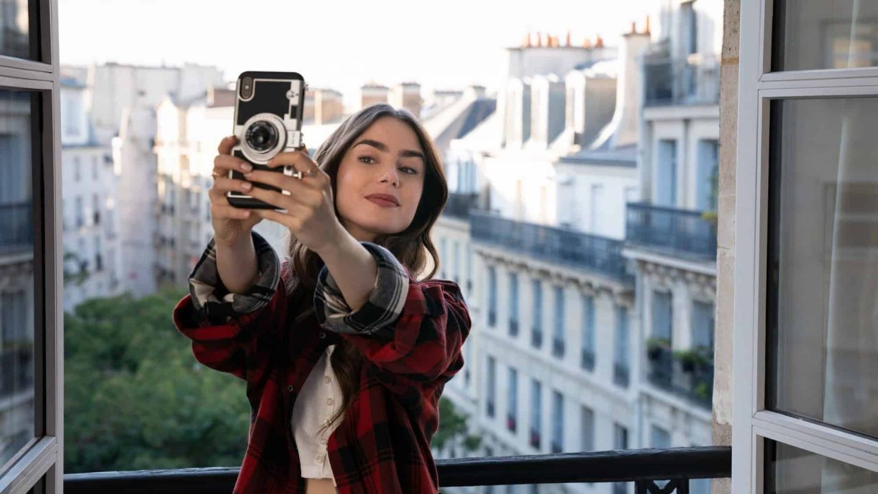 'Emily em Paris': segunda temporada começa a ser gravada - Olhar Digital