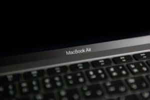 Ainda vale a pena comprar um MacBook com Apple M1?