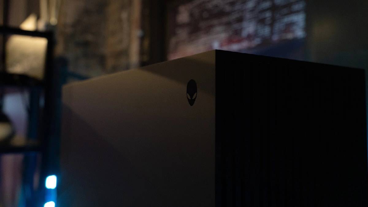 Alienware Concept Nyx, um servidor que roda até 4 games ao mesmo tempo ...