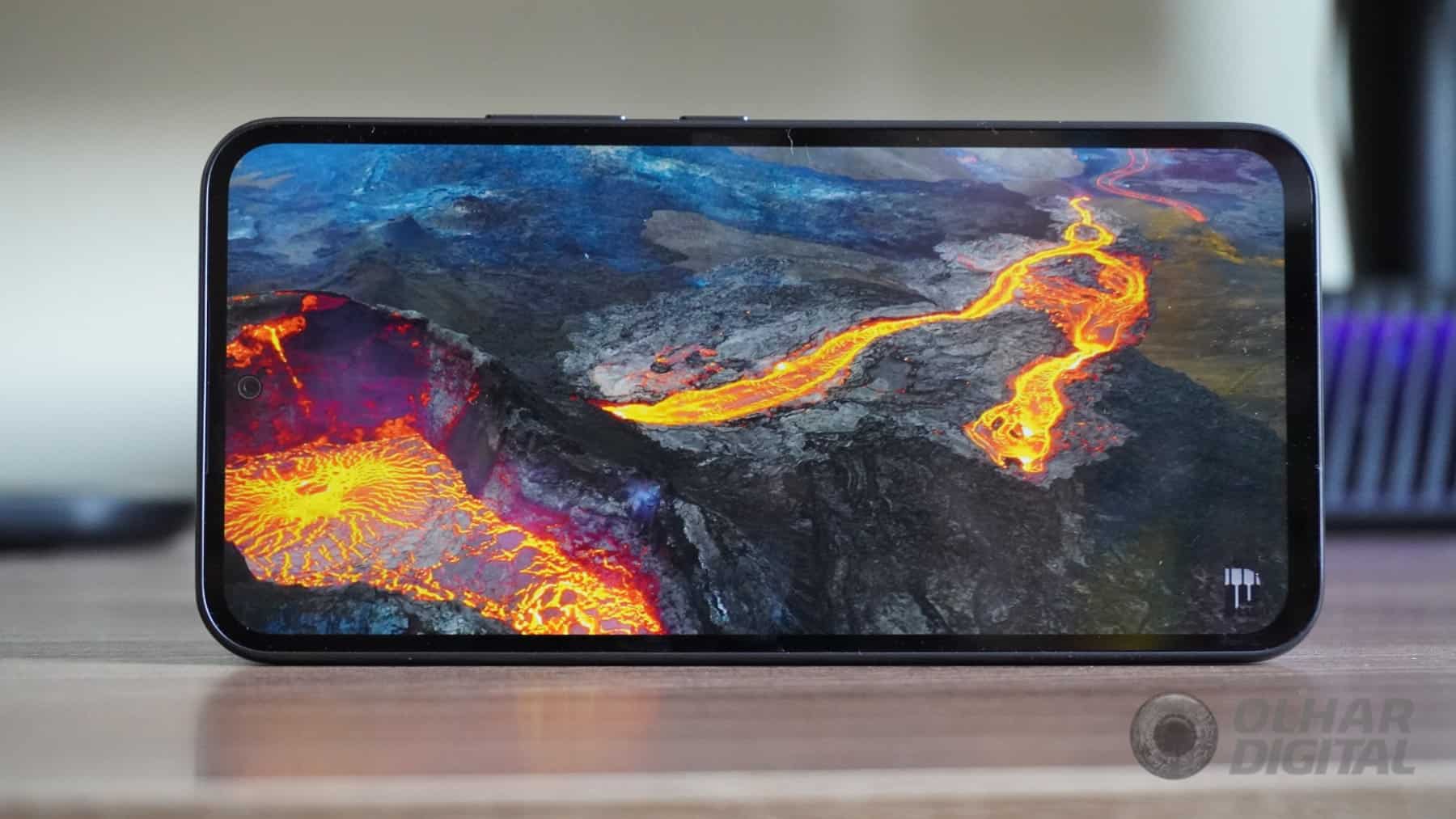 Galaxy A54: celular é forte, competente e não chega tão barato assim ...
