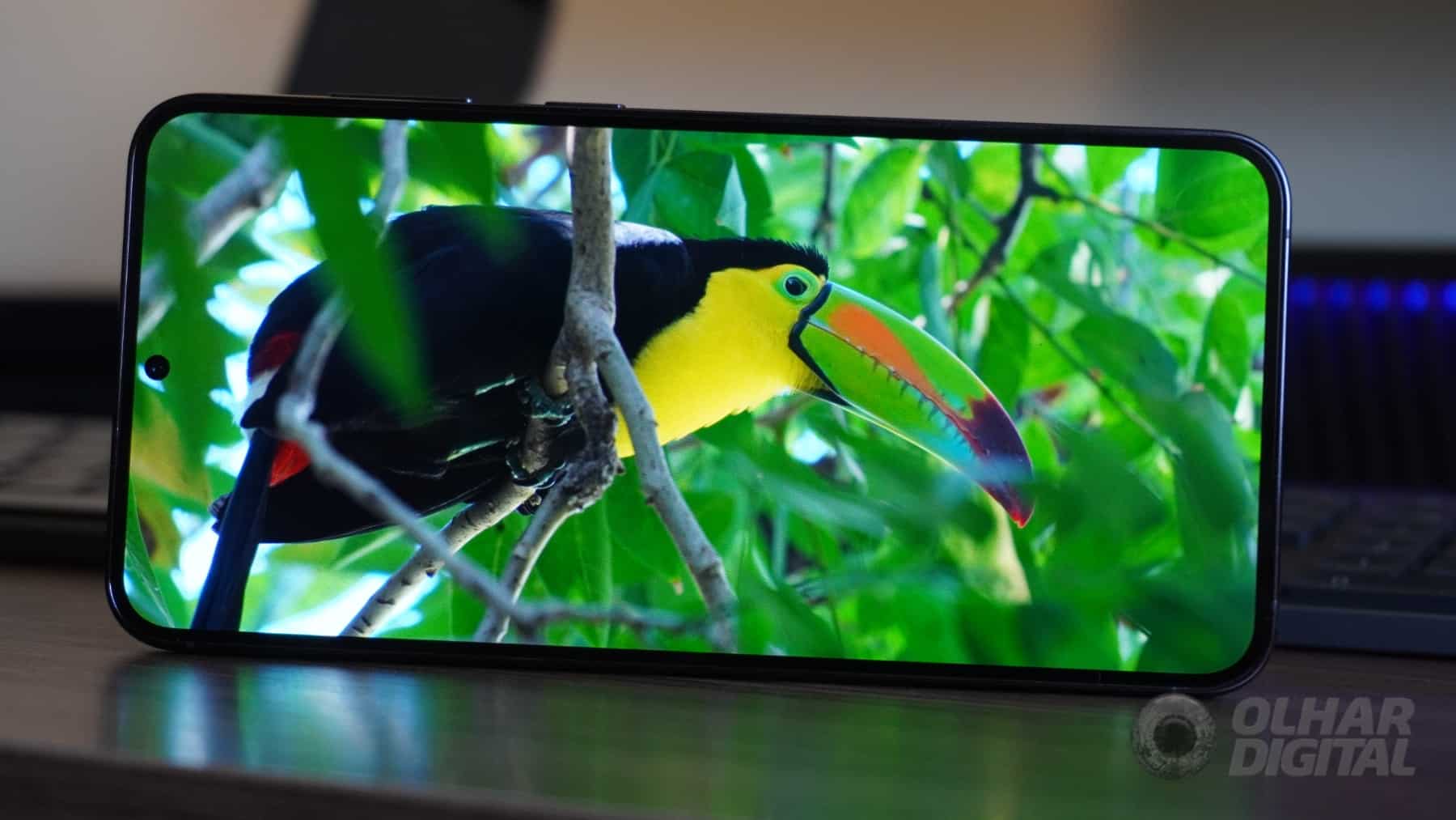 Galaxy S23+: tem mais bateria e é tão forte, rápido e bonito quanto o ...