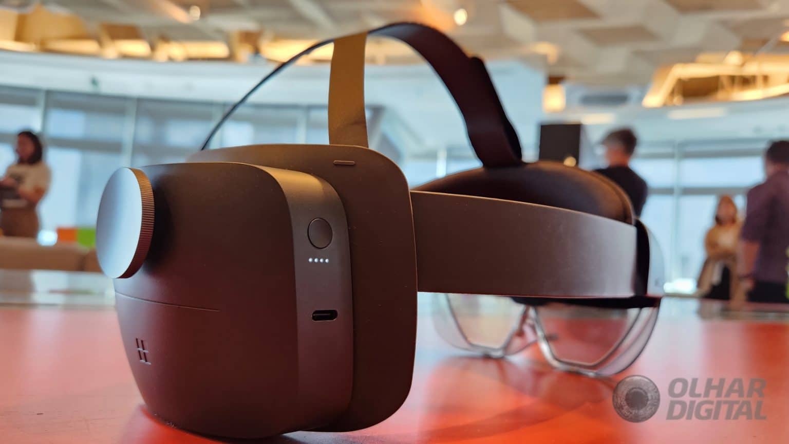 Testamos o Microsoft HoloLens 2: é o metaverso corporativo que roda ...