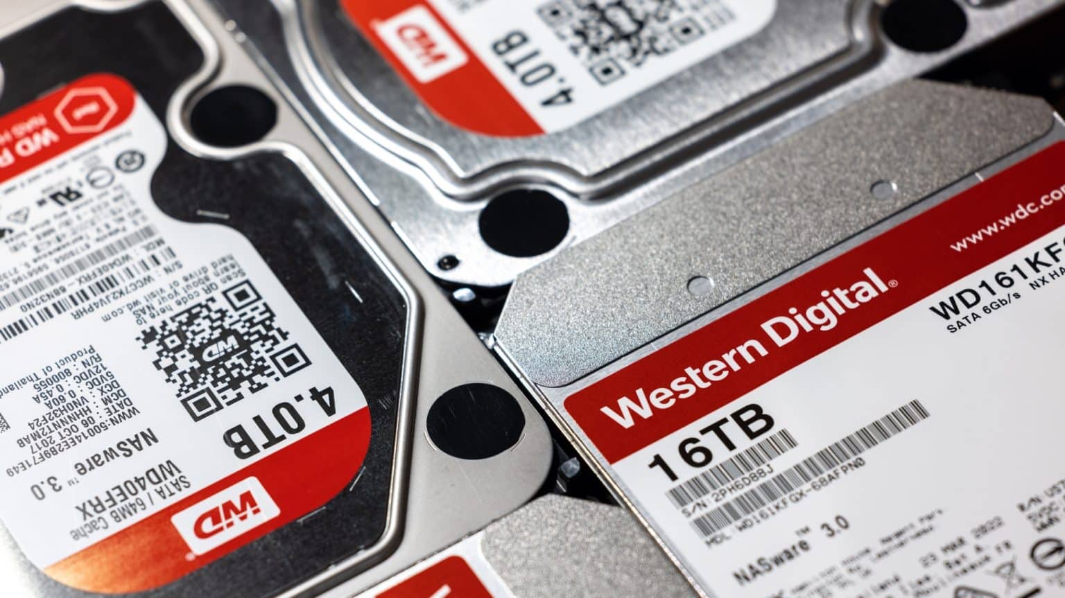 Quer uma unidade externa? O que saber antes de comprar um HD ou SSD