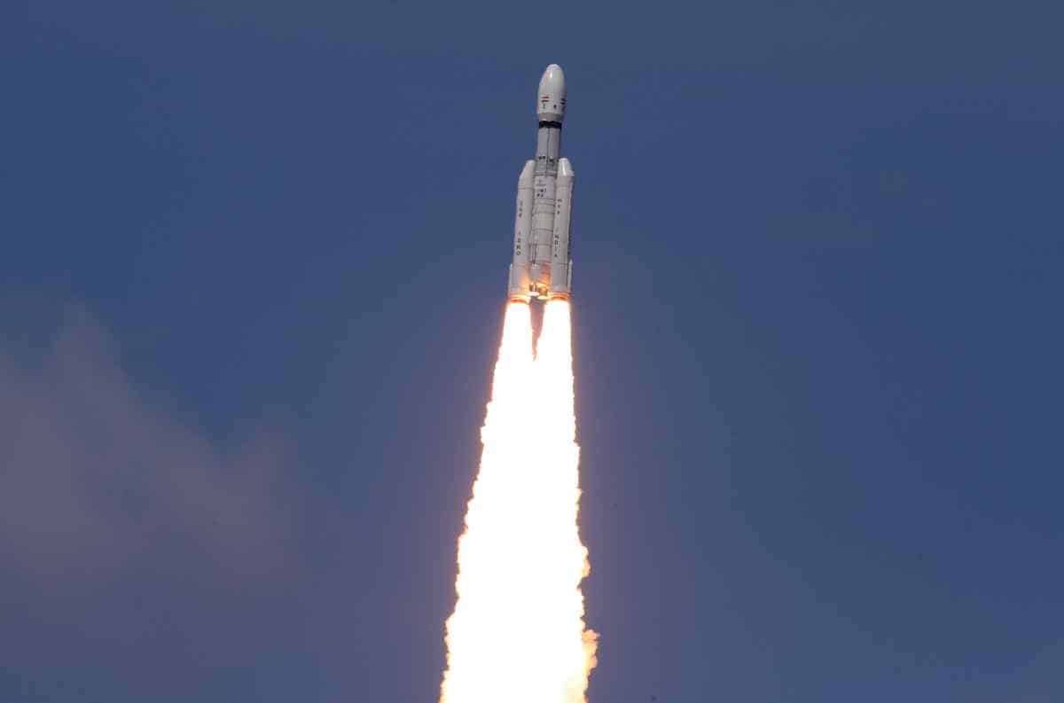 Índia lança histórica missão para a Lua - Olhar Digital