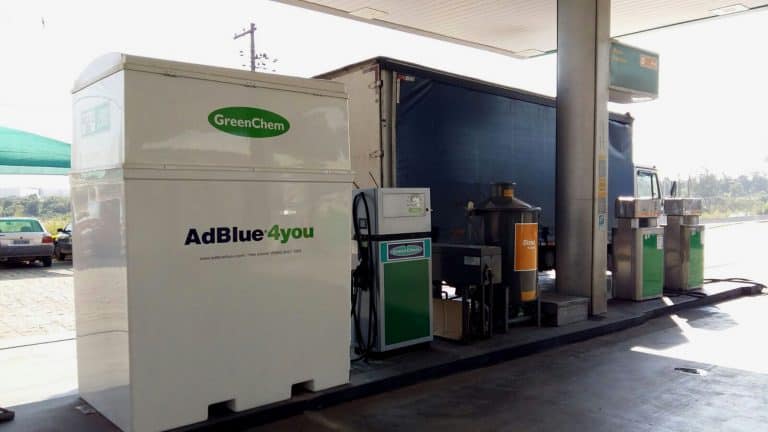 Arla 32: o que é e para que serve no combustível?