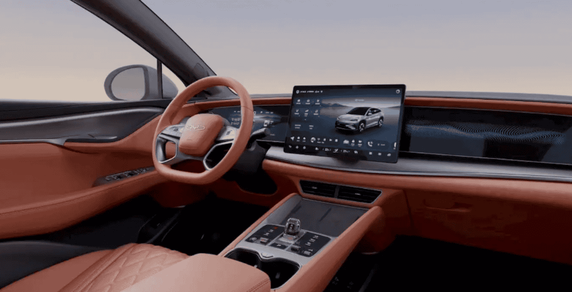 BYD revela interior luxuoso de carro que vai concorrer com a Tesla