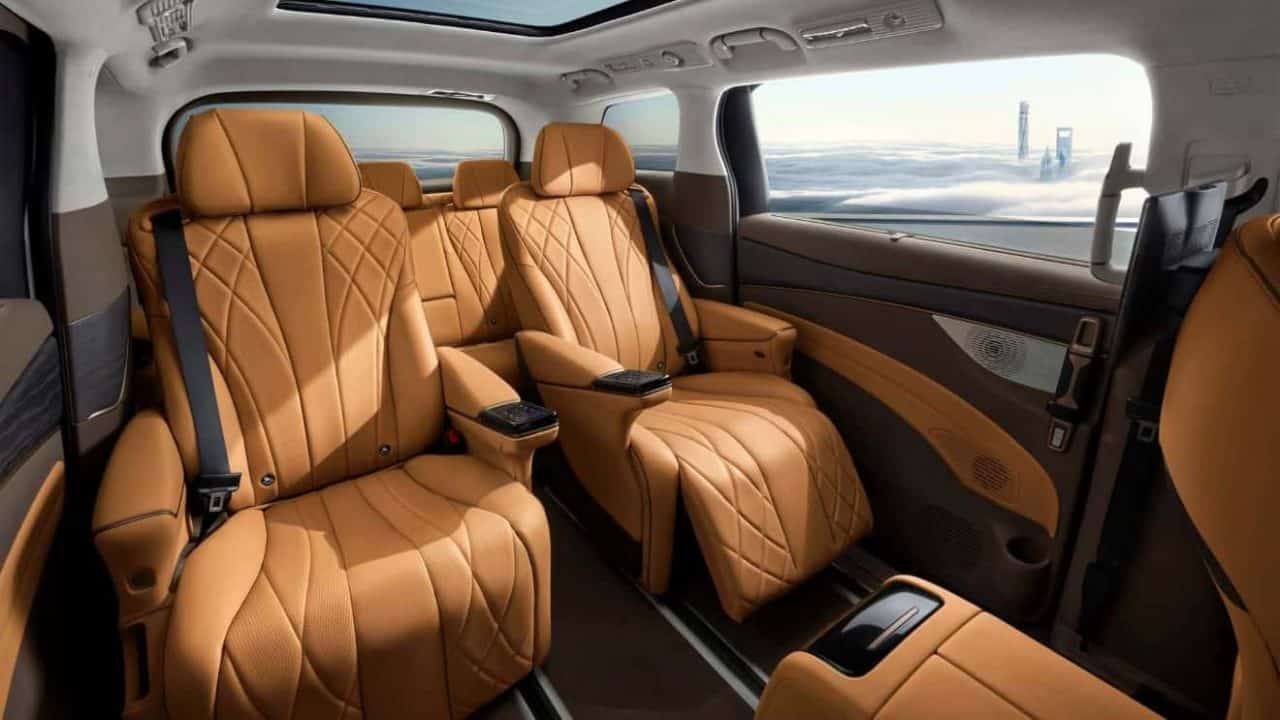 Minivan luxuosa da Denza pode ser vendida pela BYD no Brasil