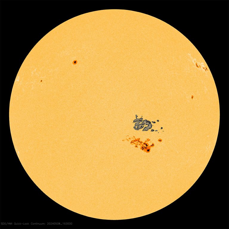 Mancha solar (muito) maior do que a Terra explode em nossa direção