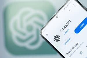 ChatGPT consome 500ml de água quando falamos com ele; entenda