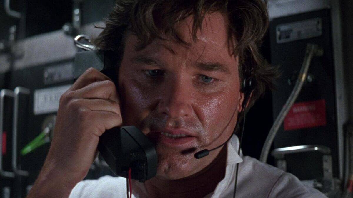 5 filmes de ação que se passam em aviões