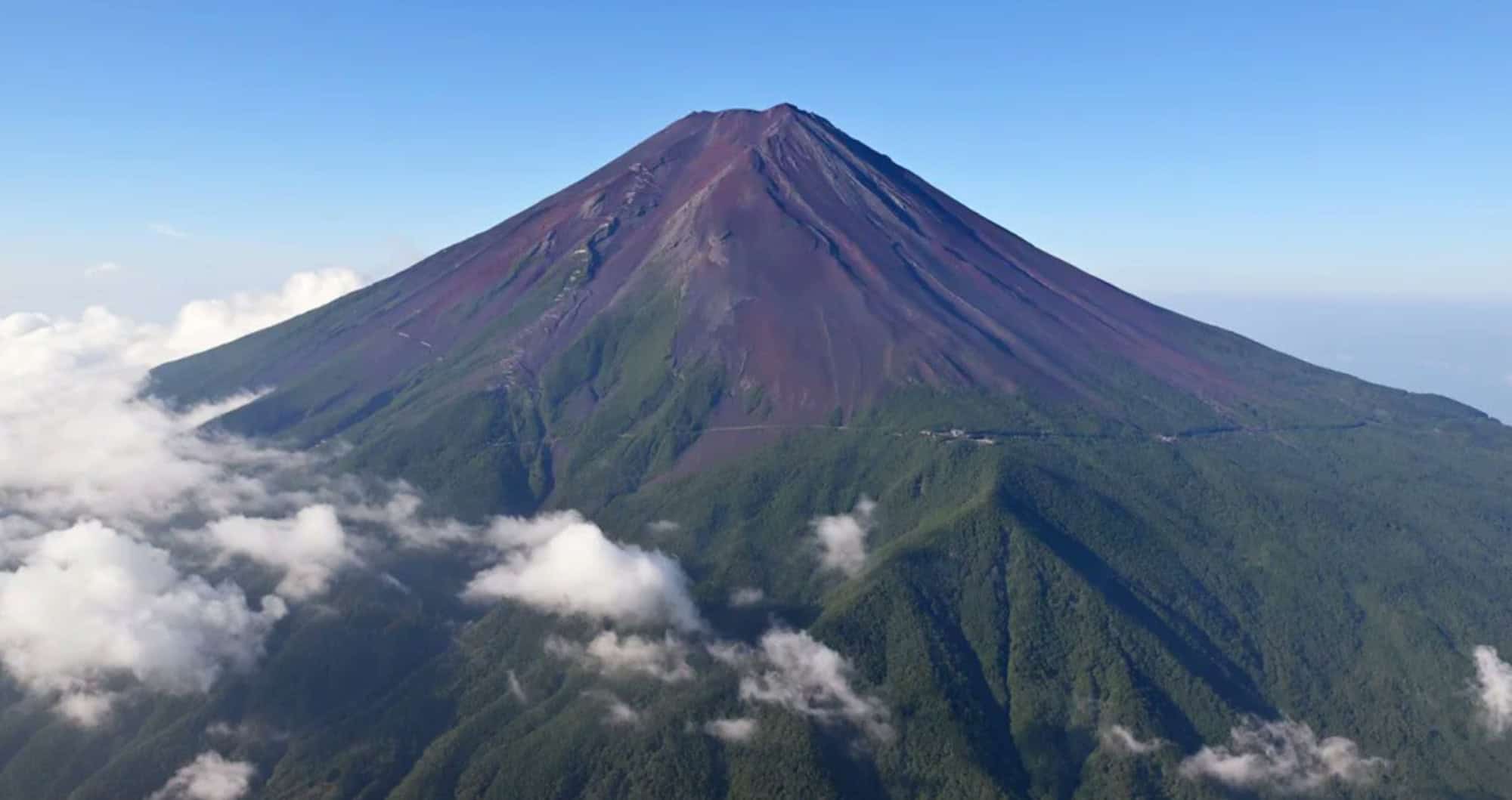 Recorde: Mt. Fuji fica sem neve pelo maior período em 130 anos