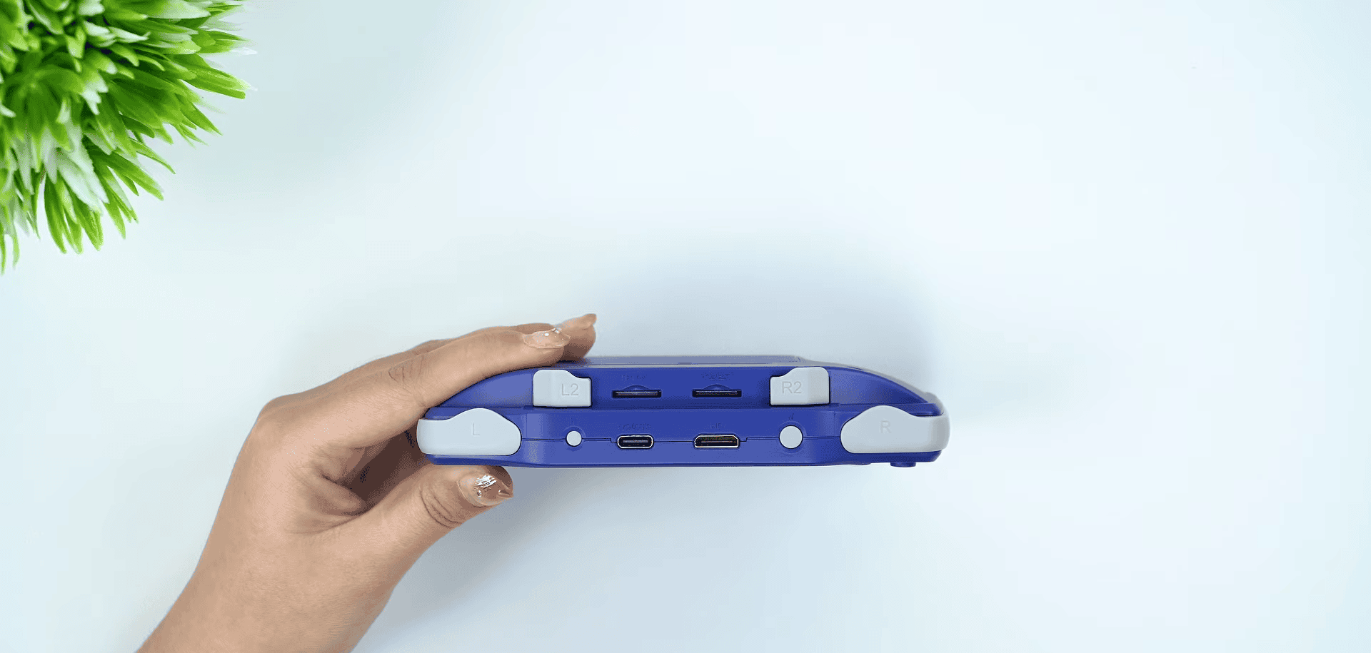 "Clone" do Game Boy Advance: conheça o portátil da Anbernic - Olhar Digital