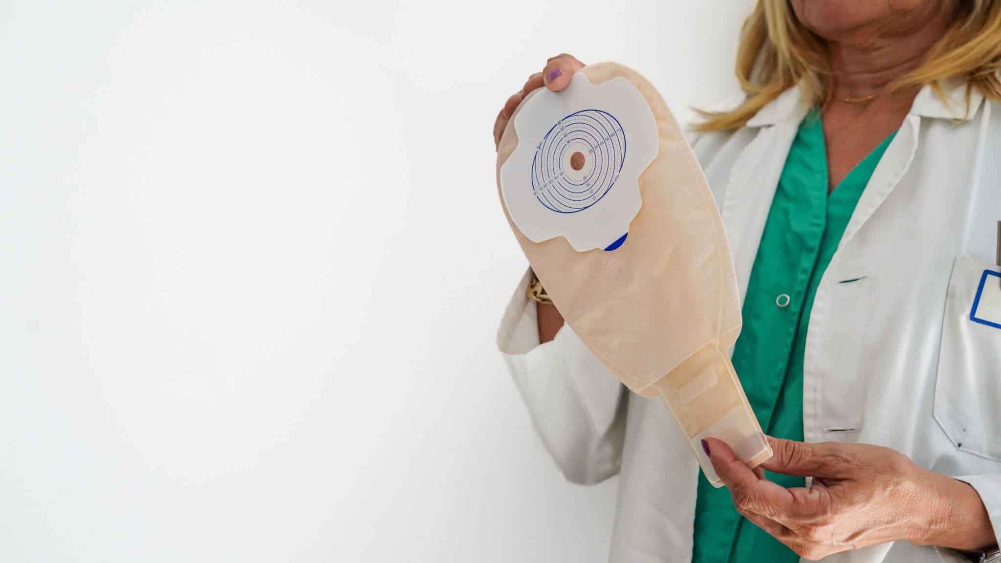 O que é e para que serve a bolsa de colostomia? - Olhar Digital