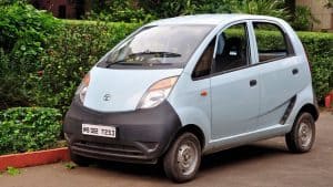 Veja a lista com os 10 menores carros do mundo
