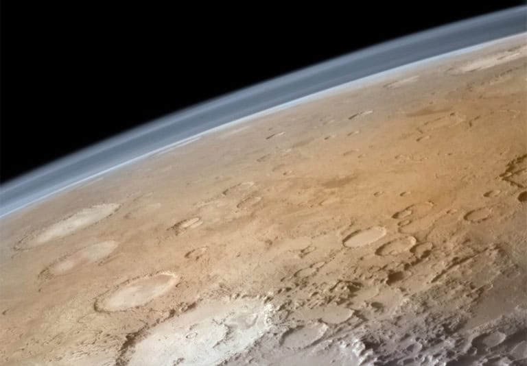 Atmosfera de Marte é “pulverizada” pelo Sol - Olhar Digital