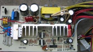 5 sinais de que chegou a hora de trocar a fonte do seu PC - Olhar Digital