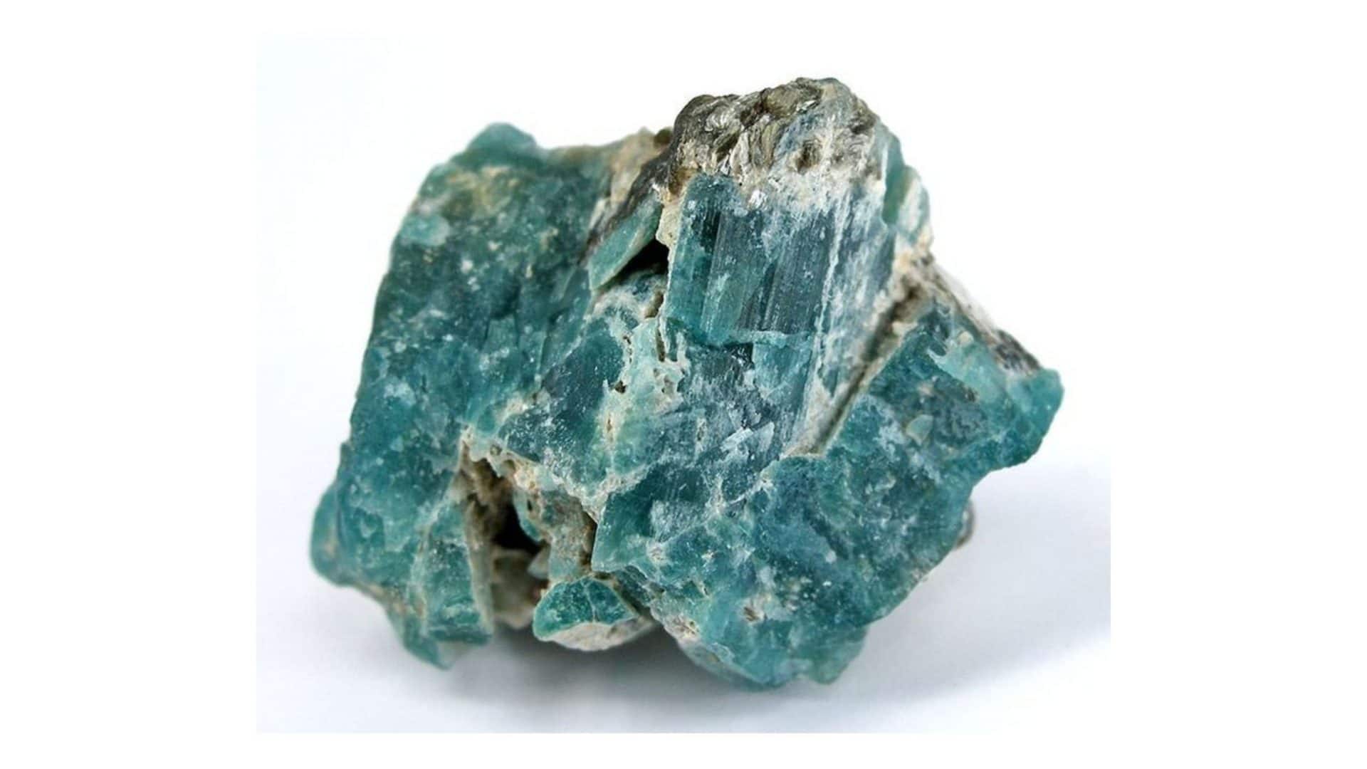 Você sabia? 5 minerais que são mais raros e valiosos que diamantes ...