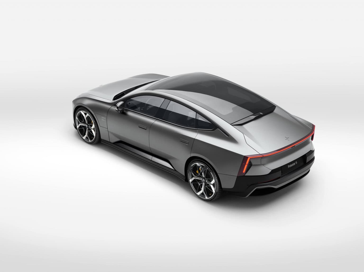 Polestar revela 5 GT e abre encomendas a partir de R$ 759 mil