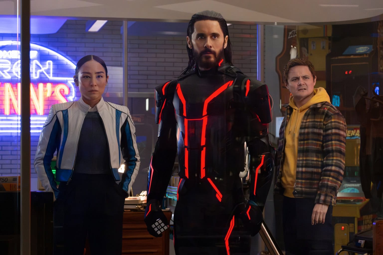 Veja o final explicado de Tron: Ares - Olhar Digital