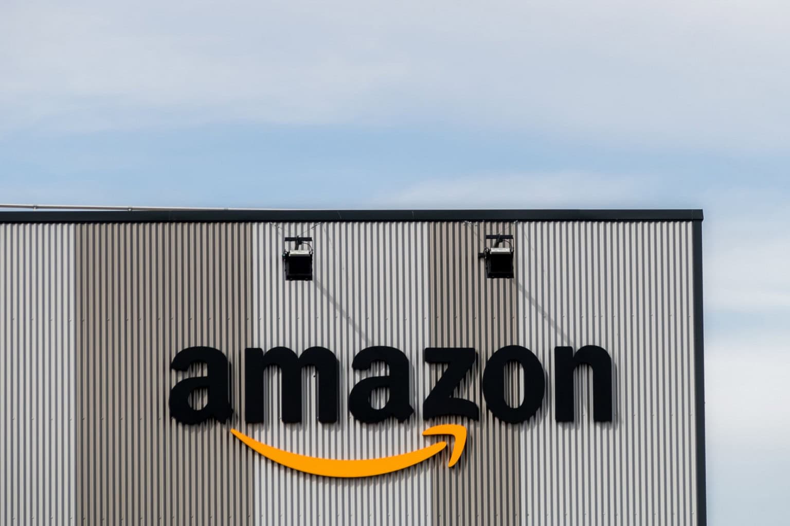 Amazon lança o Bazaar, aplicativo focado em produtos baratos - Olhar ...