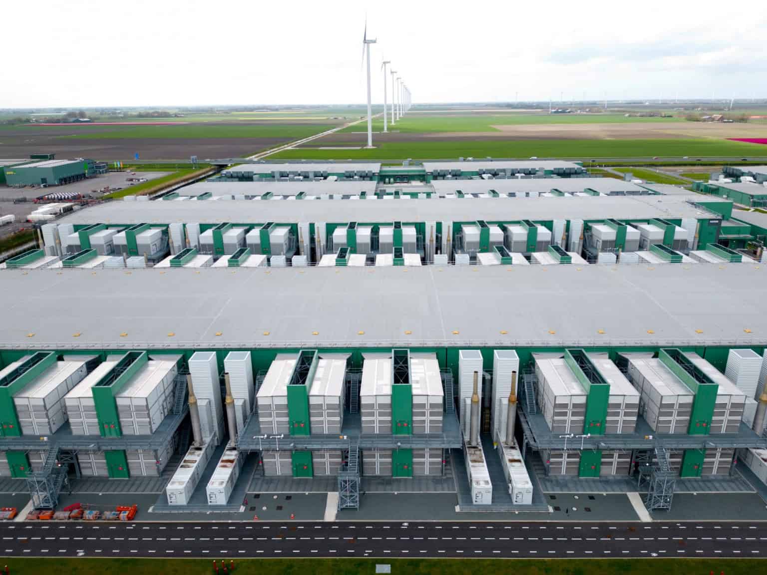 Ações da Oracle caem após dúvidas sobre financiamento de data center
