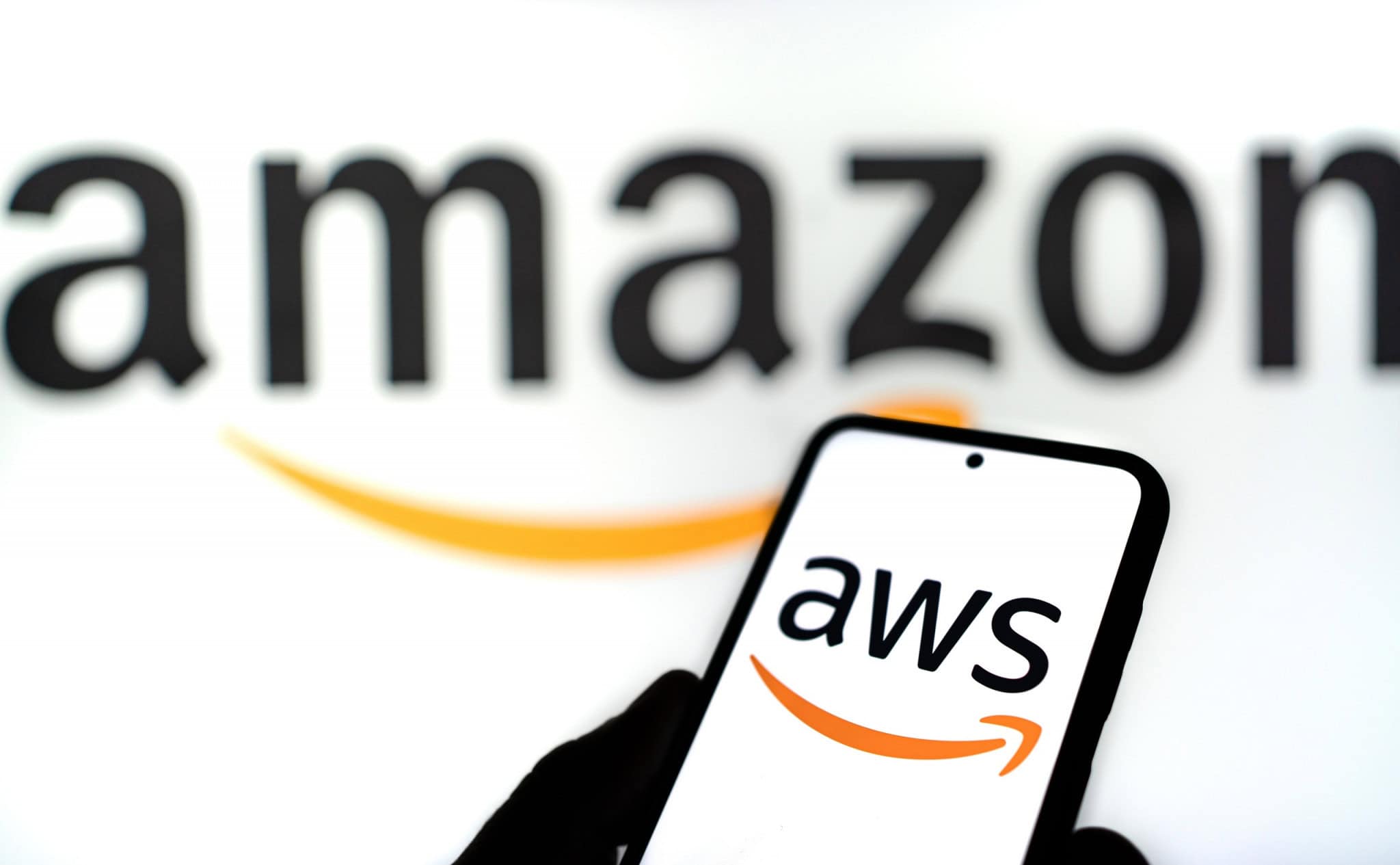 Ataque iraniano põe em risco nuvem da Amazon no Bahrein