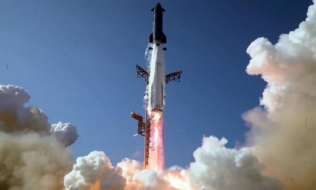 FAA exige que SpaceX investigue falha no propulsor do Starship